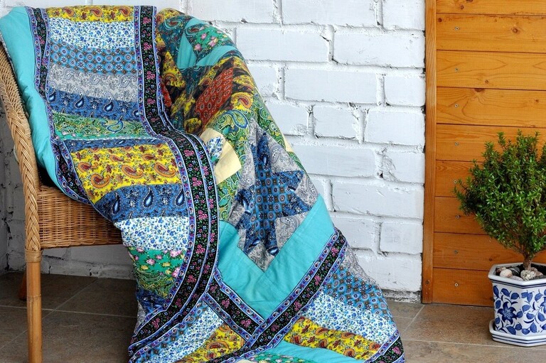 Thrown together, yet it works – patchwork style