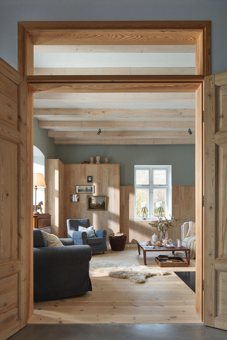 Holzpaneele als Wandverkleidung sind ein natürlicher Blickfang